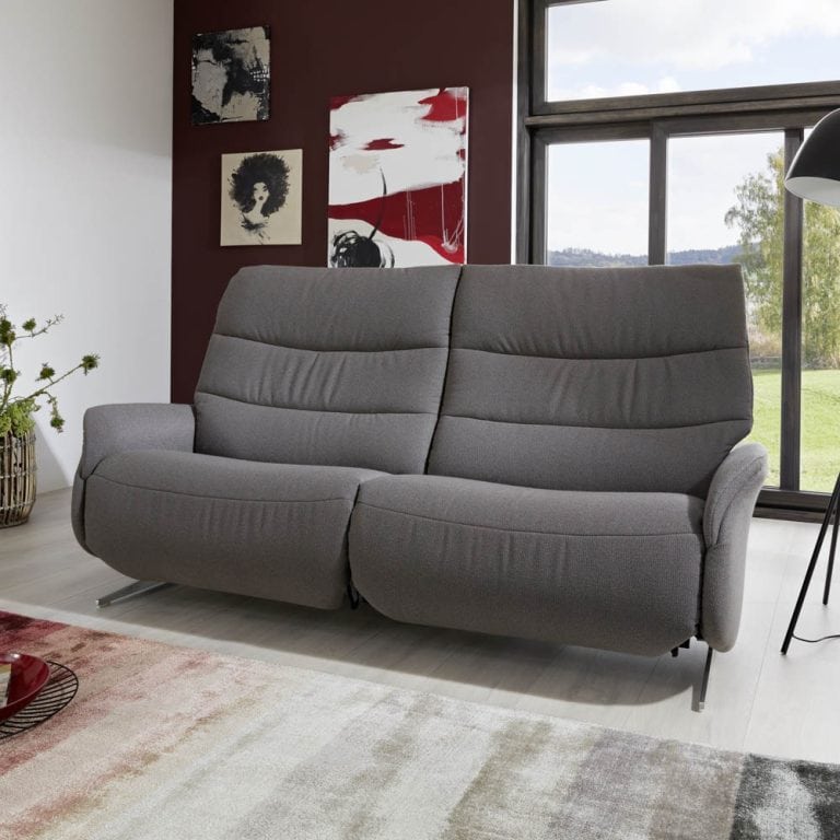 Himolla | Julian Foye